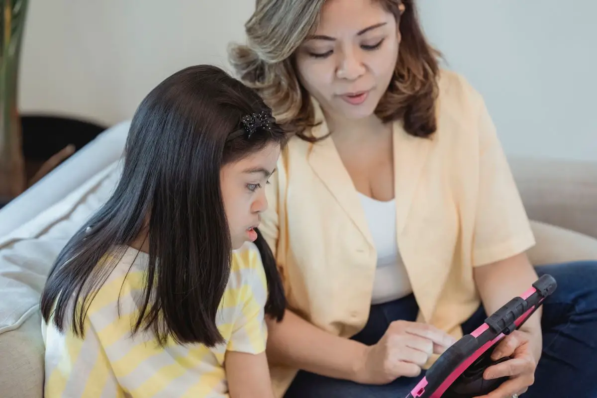 What Are 25 Common Traits of Autism Spectrum Disorder? - My Autism Mind